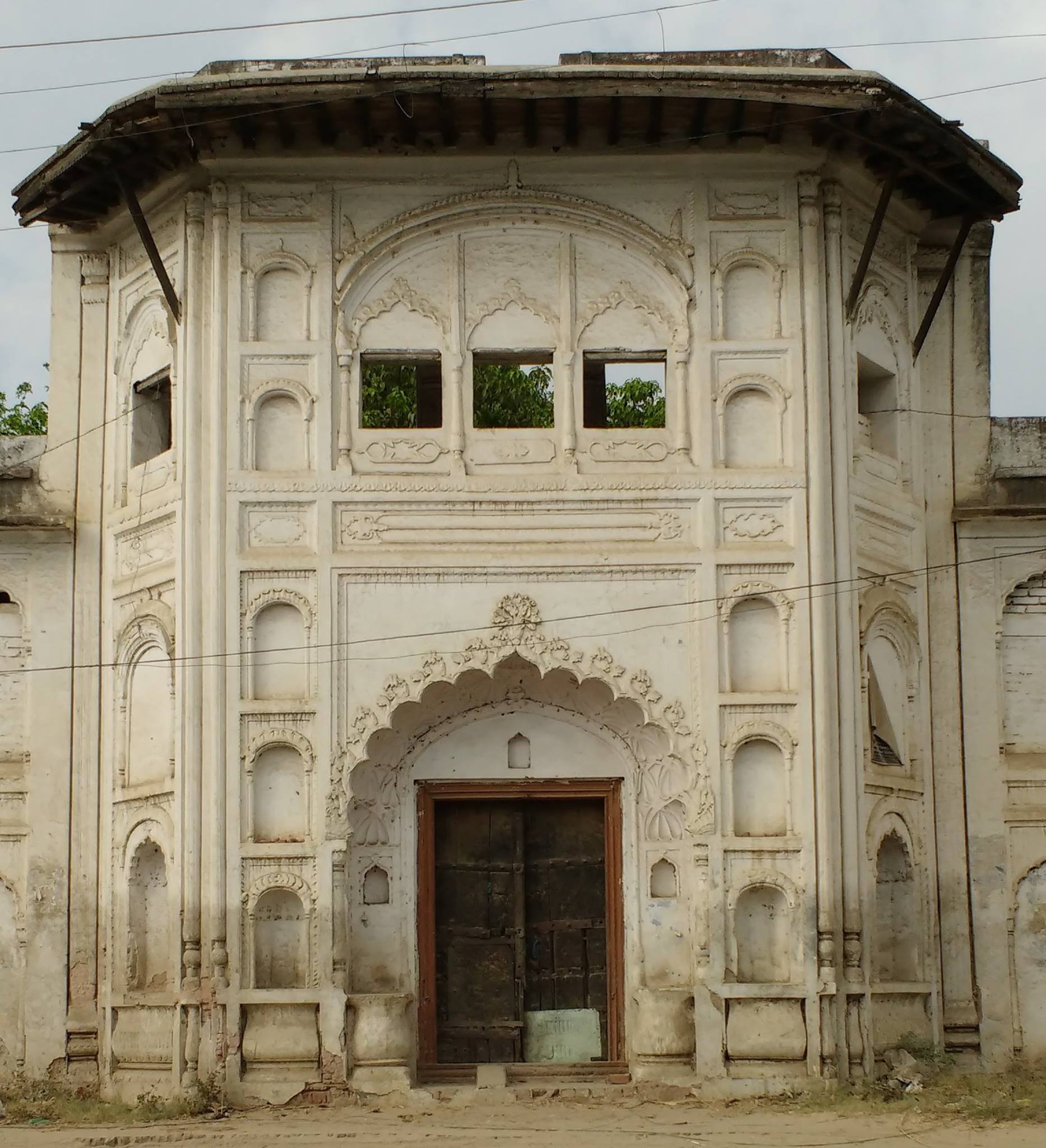 क्या है संभल का ऐतिहासिक महत्व और जामा मस्जिद का इतिहास ? - Muslim Now
